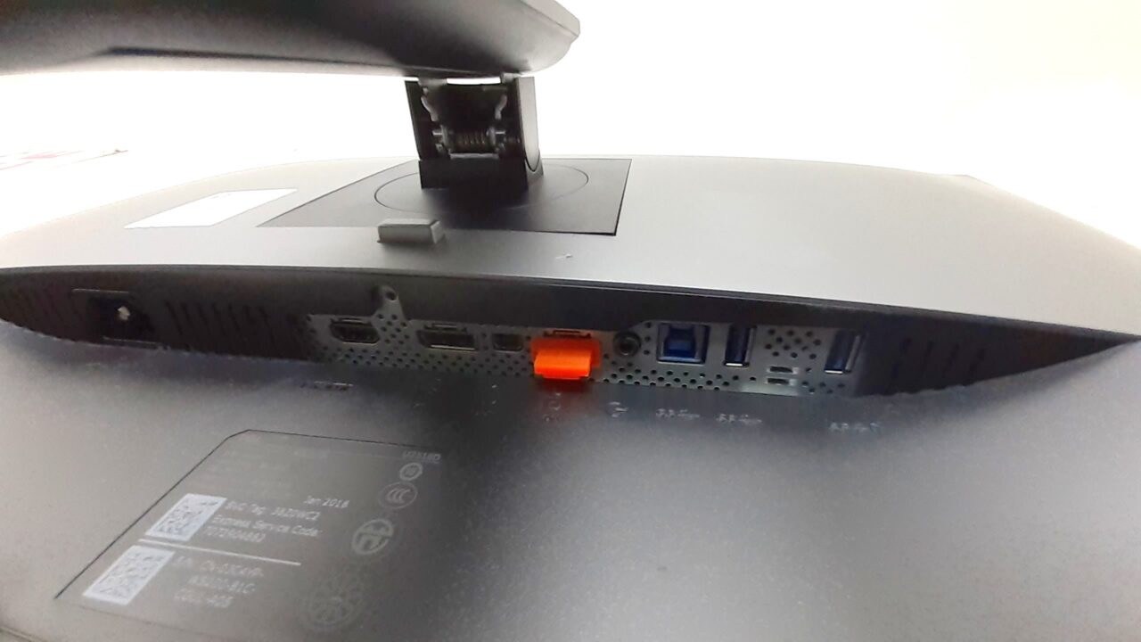Dell UltraSharp U2518D 25″ Widescreen QHD Monitor with mains cable ...
